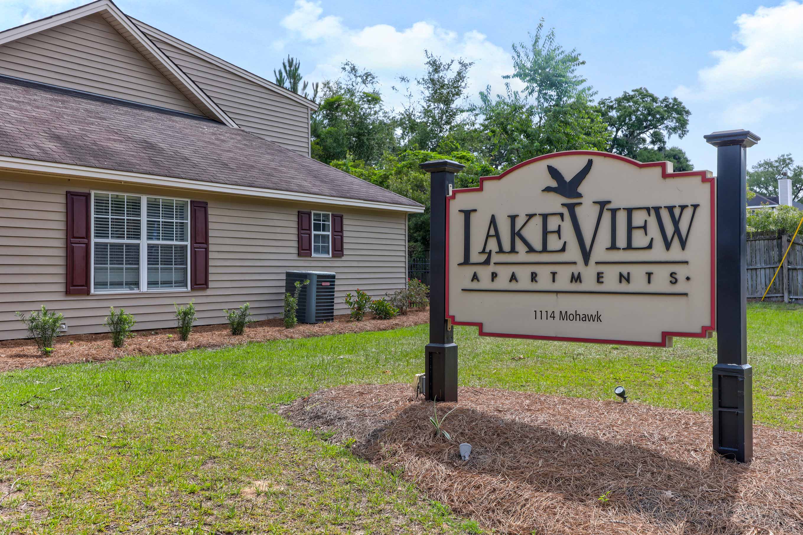 Gallery - Lakeview Oaks Apartments