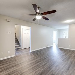 Gallery - Lakeview Oaks Apartments